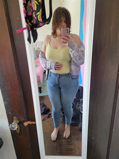 I Feel Like My Shoulders Look Better When They Re Not Covered Up What Do You Think Scrolller