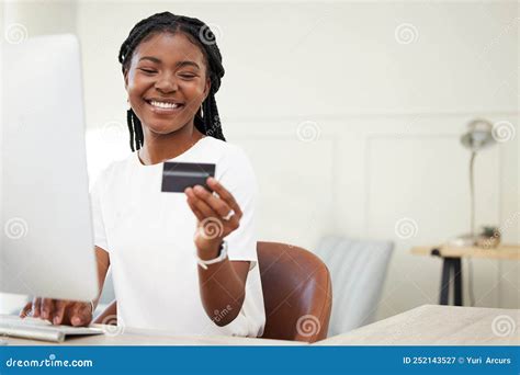 Making Payments Doesnt Have To Be Hard A Young Businesswoman Using A