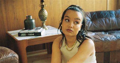 Zikai Releases A Lovely Visualizer For Her New “summer 16” Single