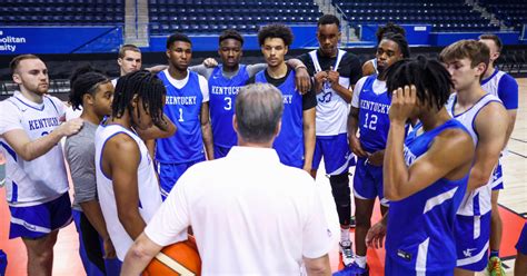 Kentucky Basketball Hand Picked As First Mamba Program By Kobe Bryants