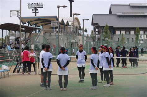 済美高校テニス部 全国選抜大会愛媛県予選 今日から全国選抜大会愛媛県予選が始まりました。 朝からあいにくの雨で、しかも準々決勝では途中で雷