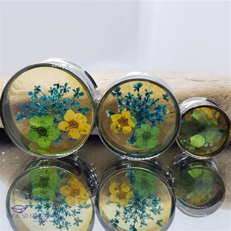 Resin Encased Flower Jewelry Etsy