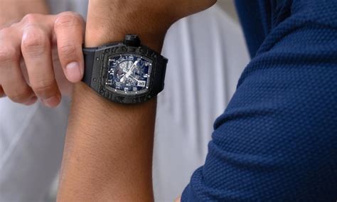 Apa Perbedaan Jam Tangan Analog Dan Jam Tangan Digital