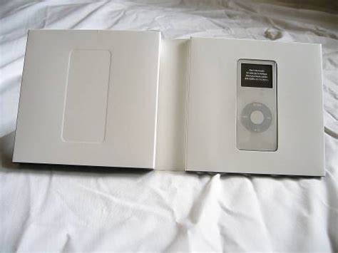 ipod nano photos ipod nano inside box