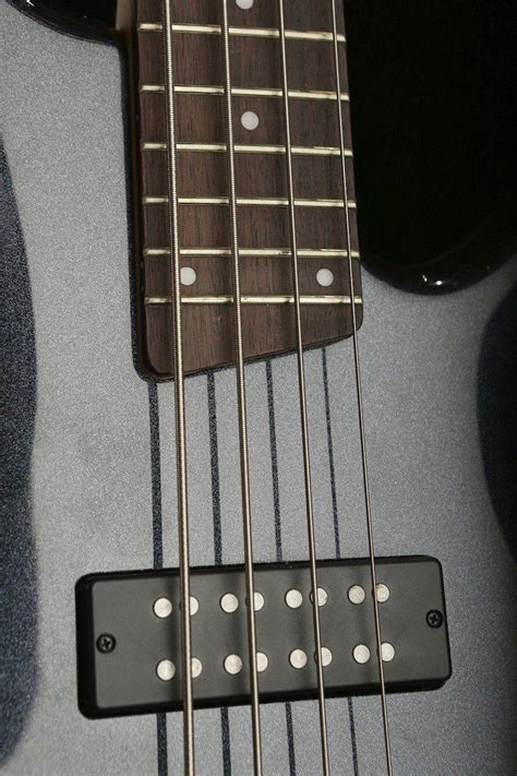 4 String Basses 4 String Basses