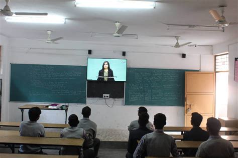 Campus Cskm Public School