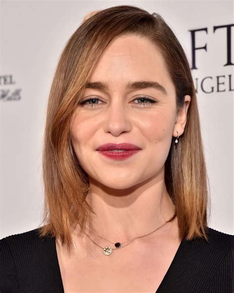 Pin By Sixto Ngeles On Emilia Clarke Emilia Clarke Beauty Portrait