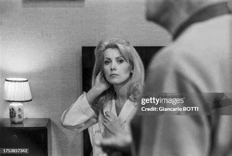 194 Belle Du Jour Photos And High Res Pictures Getty Images