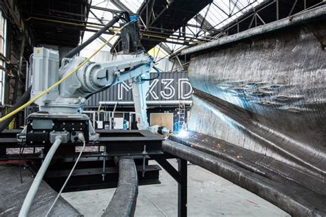 Robots Complete Span Of 3d Printed Bridge For Amsterdam Canal