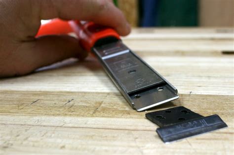 Disposable Bladed Chisel From Rali Thisiscarpentry