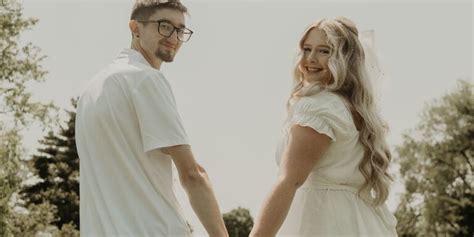 Keyley Harms And Hunter Hoaglands Wedding Website The Knot