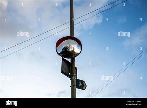 Junction Exit Aid Hi Res Stock Photography And Images Alamy