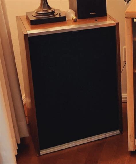 Help Identifying Speaker Diyaudio
