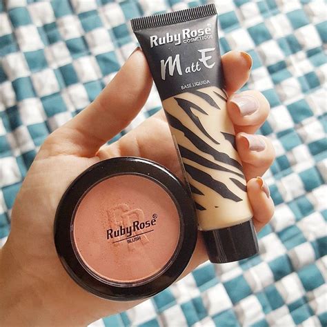 Ruby Rose A Marca De Maquiagem Que Vem Enlouquecendo O Brasil A Base