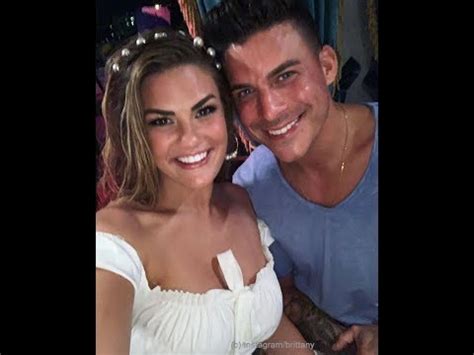 RHONJ Star Teresa Giudice S Sexy Naked Body Peeks Out From Behind Teeny Bikini As She Soaks Up