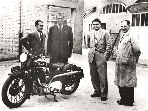 Официальный дилер Benelli и Qjmotor