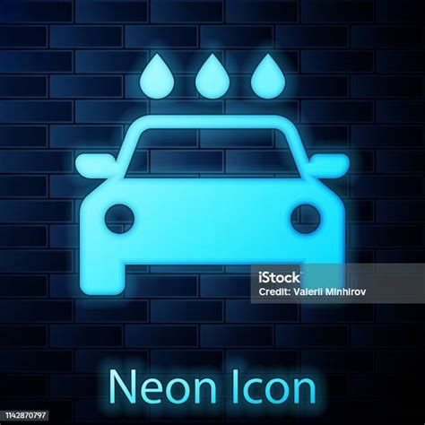빛나는 네온 자동차 세척 아이콘 벽돌 벽 배경에 고립 세차 서비스와 물 구름 아이콘입니다 벡터 일러스트 개념에 대한 스톡 벡터