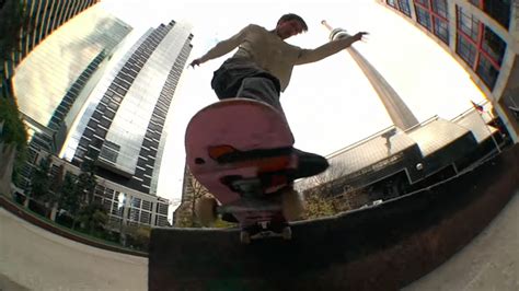 Watch Bobby De Keyzer Drops 25 Minutes Of Precision And Power For Quasi