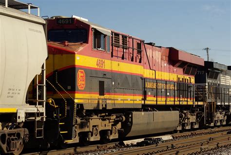 Es44ac Kcs Es44ac 4691 Is The Trailing Unit On G52 John Fenske