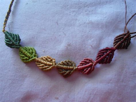 ΦΘΙΝΟΠΩΡΙΝΑ ΦΥΛΛΑ Gioielli In Macramè Gioielli Macramé Macramè