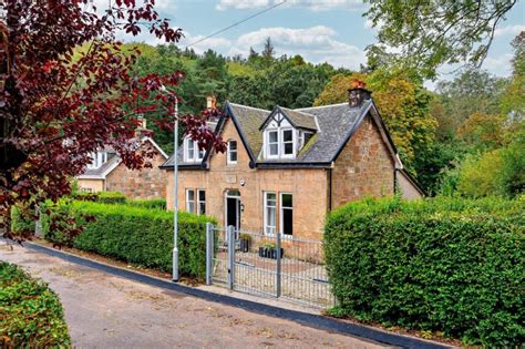 Asia Dhesi Mnaea On Linkedin Corum Property 25 Station Road Bearsden G61 4aw