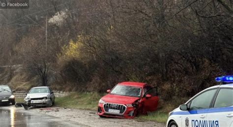 Страшно меле с три коли на пътя Перник София край Владая сред тях и пернишка