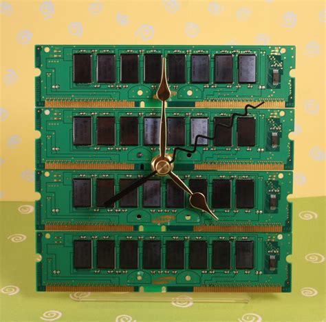 Computer Circuit Board Memory Desk Clock GeekGearStore