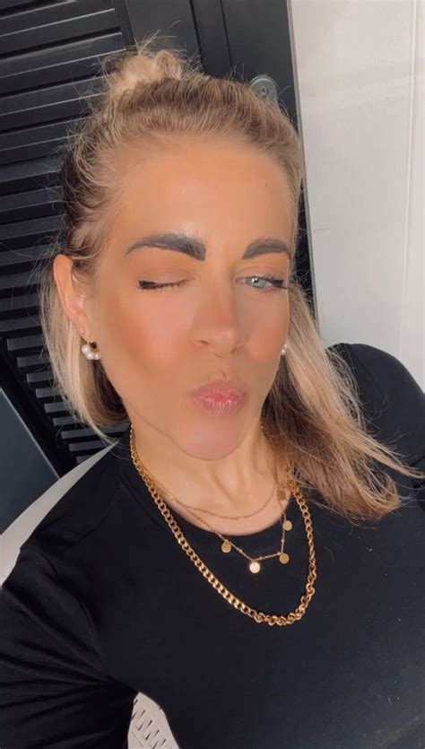 Bossbabe Datingadvice Datingtips Female Women Womeninbusiness Femaleentrepreneurs