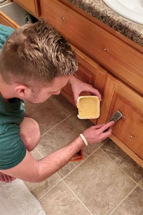 How To Use The Rustoleum Cabinet Transformations Kit Sunshine And Munchkins