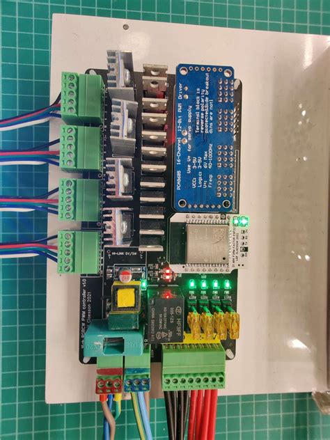 esp32 in true d1 mini form factor r esp32