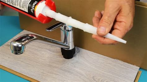 5 полезных советов при работе с силиконом клеем герметиком своими руками