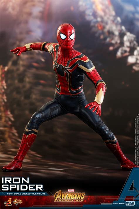 Железный паук! Hot Toys показала новую фигурку Человека-паука из «Войны ...
