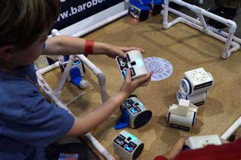 linkbot that modular robot you ve always wanted is now on kickstarter