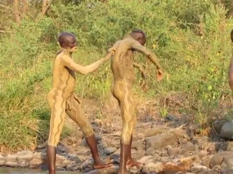 Black Poc African Tribe Suri Naked River Thisvid