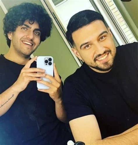 سلفی های دیده نشده از بازیگران سریال بی همگان