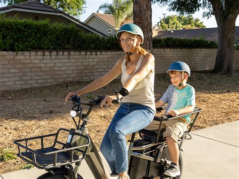 Commuting Together Electric Bikes With Passenger Seats Momentum