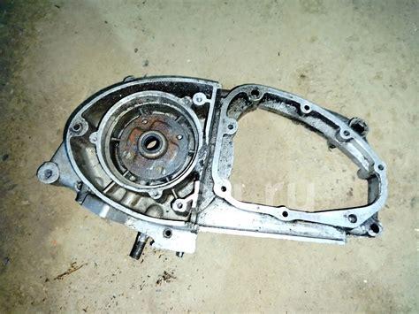 Картер двигателя правая половина 12В Иж планета 4 5 — купить в ...