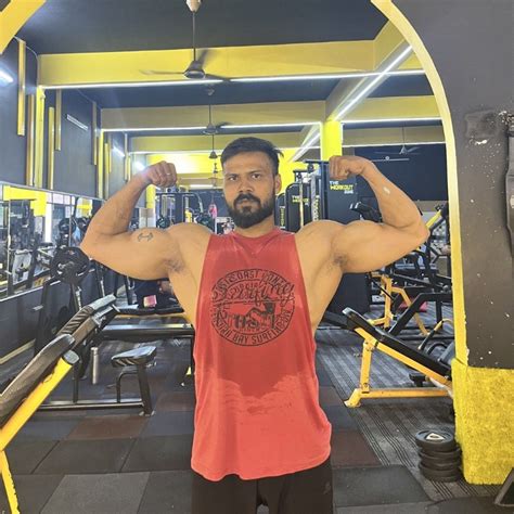 Mayank Pandit Mayankpand6986 Snapchat Stories Spotlight And Lenses