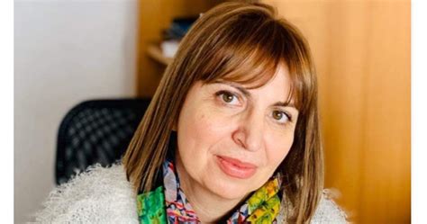 Хартиените трудови книжки вече са заменени с електронни но не ги изхвърляйте Български Фермер