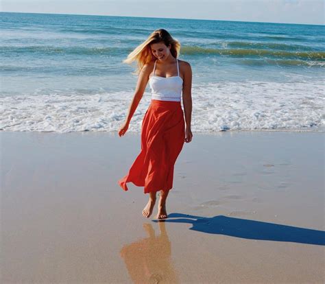 Caroline Sunshine Beach Caroline Floral Sarong Sunshine Tienda®