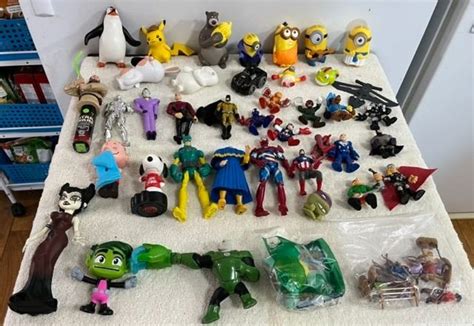 Miscellaneous Toys Super Hero Action Figures Star Wars Snoopy Minons Schmalz Auctions