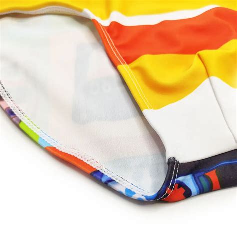 Мужские плавки пикантные плавки треугольные короткие пляжные штаны