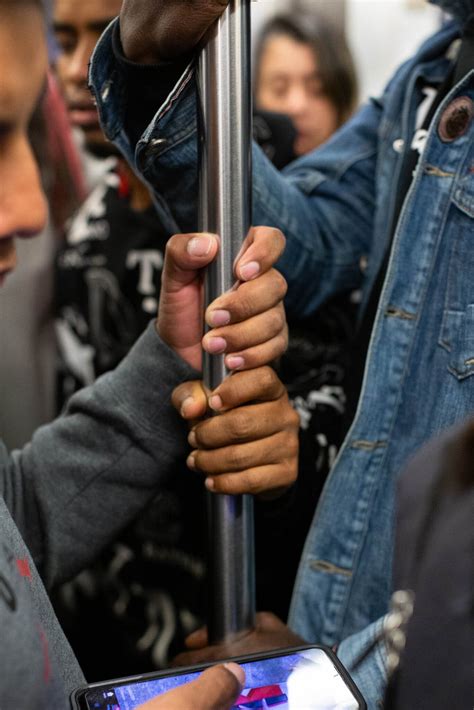 The Unwritten Rules Of Riding The Subway In Nyc Return The New York Times