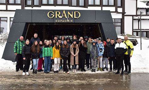 За 30 најбољих ученика са КиМ организован боравак на Копаонику Канцеларија за Косово и