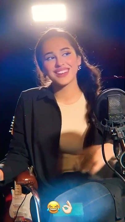 ناز و لبخند زیبای دختر خوشکل تاجیکستان با ساز افغانستان Youtube