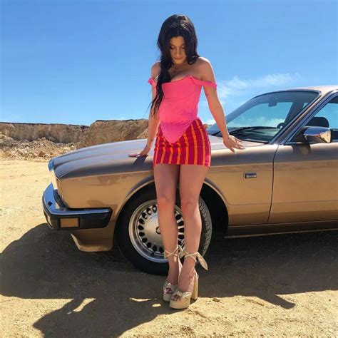 Cine Este Erika Isac 10 Viva Ro