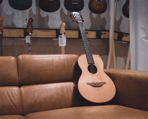Lowden Guitars Boutique Acoustic Guitars From Northern Ireland Swee