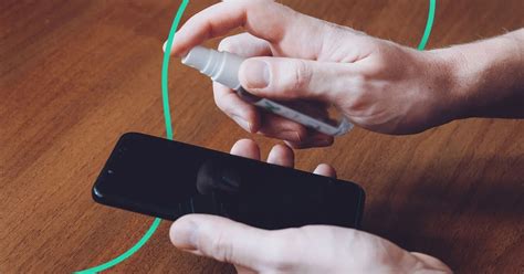 Por Qué No Se Debe Limpiar La Pantalla De Un Celular Con Alcohol O
