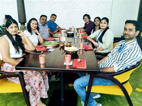 Meennu Jaiswal ⚡ On Linkedin Breaking Papad And Building Bonds With My