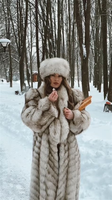 Видео в рилсах Девушка в шубе Шуба Песец Видео
